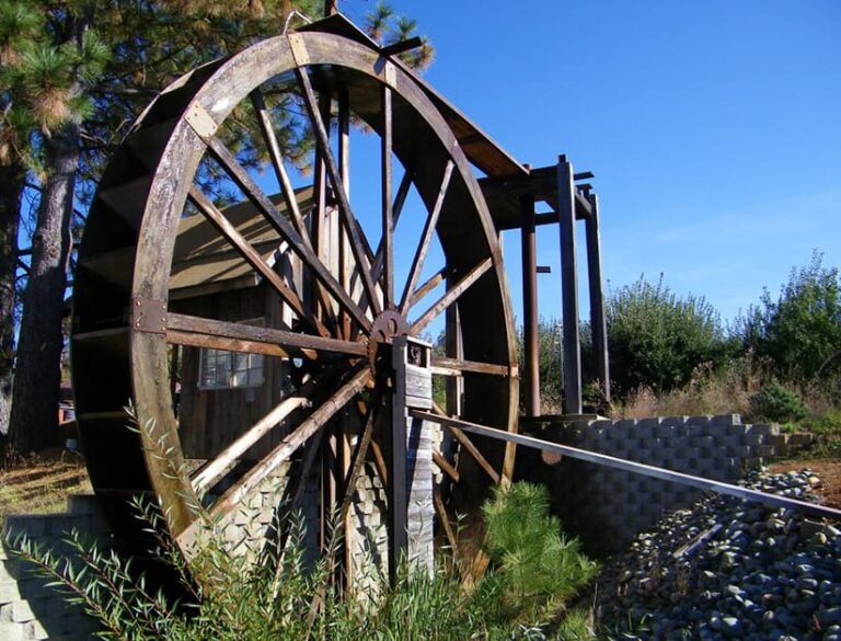 Larsen Apple Barn - El Dorado County Farm Trails